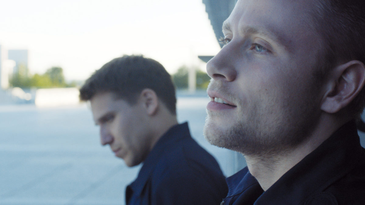 FREE FALL : En streaming VOD & téléchargement | OUTPLAY VOD